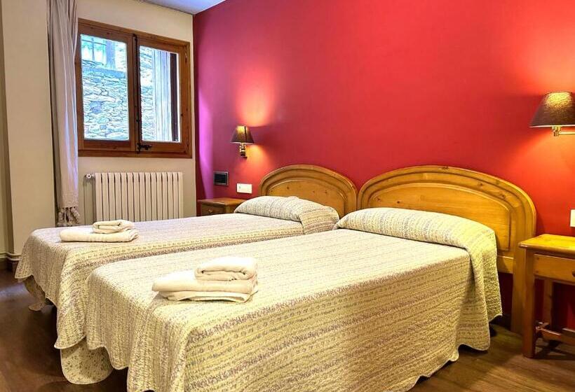 Hôtel (Catégorie 1/2 *) La Posada D àNeu By Rural D àNeu - Esterri d'Àneu