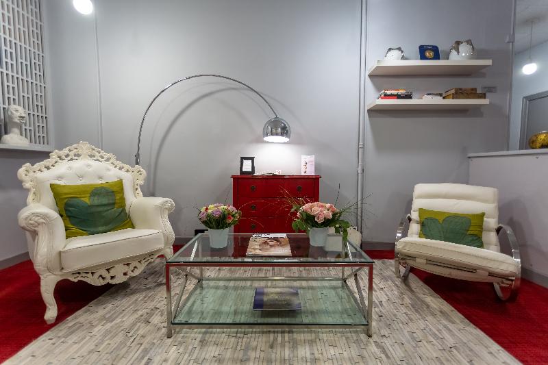 Hotel Yelo Lumière Powered By Sonder - Cannes