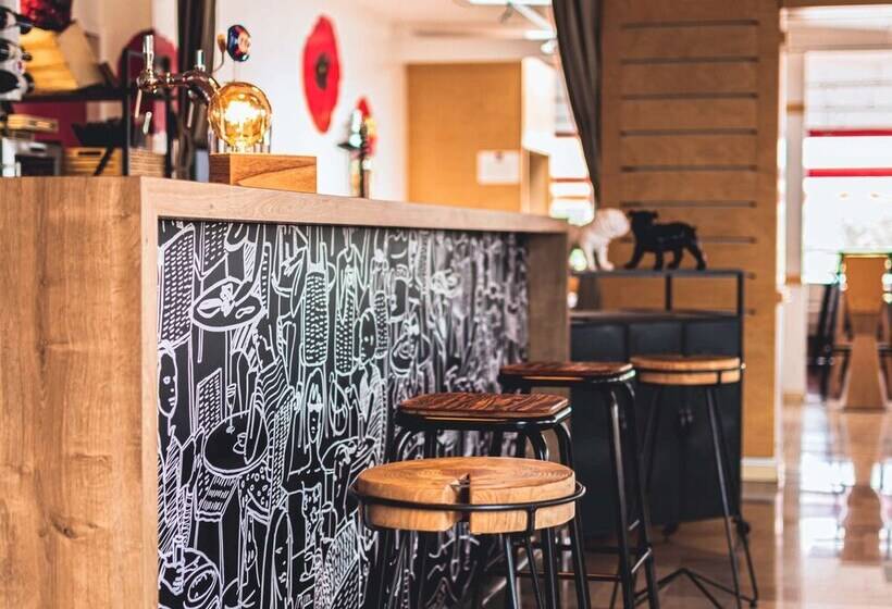 Hôtel Ibis Saintbrieuc Yffiniac - Yffiniac