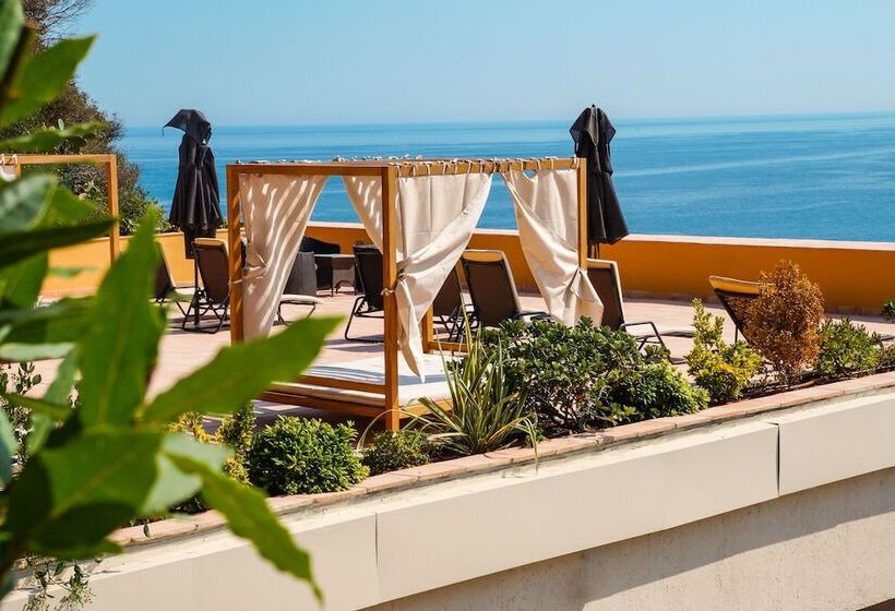Hotel Hôtel La Pérouse Nice Baie Des Anges   Recently Fully Renovated - Nizza