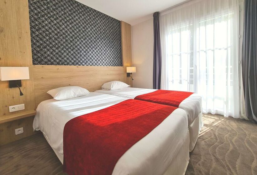 Hotel Kyriad Vannes Centreville - Séné