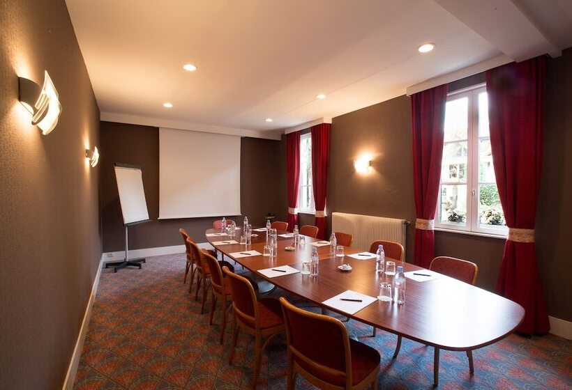 Hotel Hôtel & Restaurant Le Relais D Aumale - Chantilly