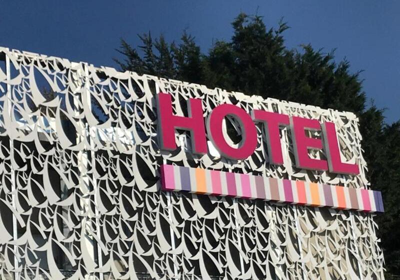 Hotel The Originals City, Hôtel Les Caps, Saintbrieuc Est - Lamballe