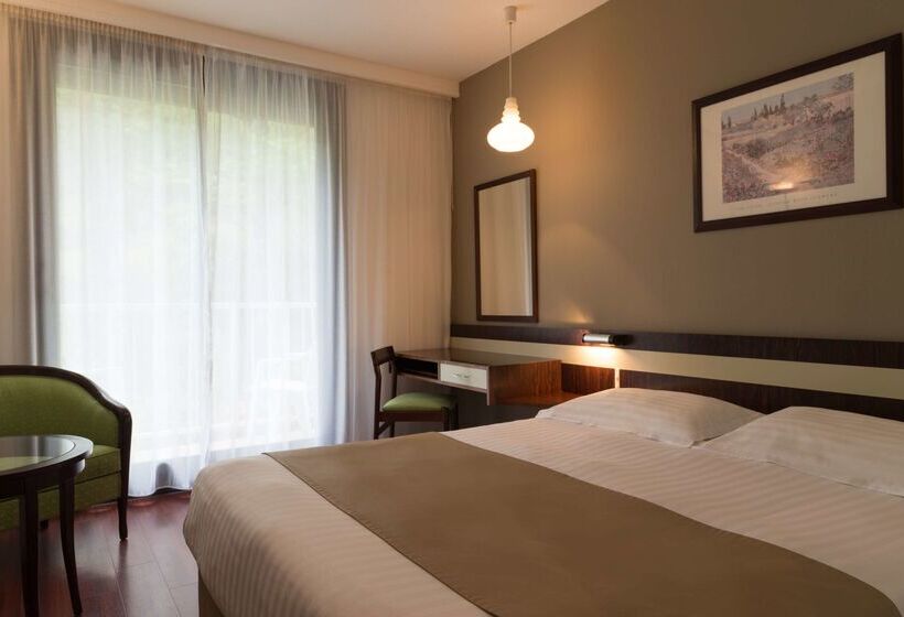 Hôtel Villa Borghese, The Originals Relais - Alpes-de-Haute-Provence