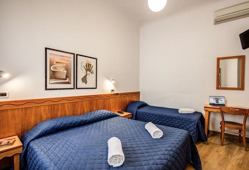 Hotel Nuova Italia - Florence