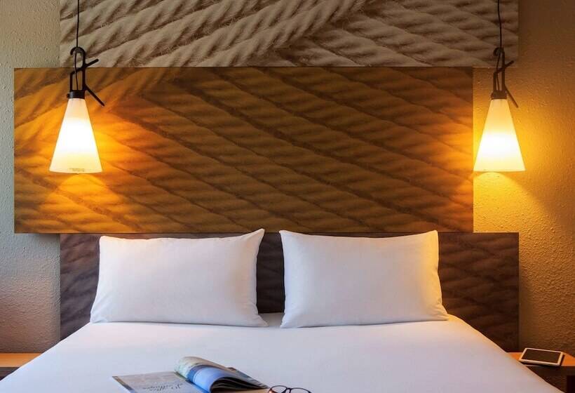 Hotel Ibis Velizy Jouy En Josas - Jouy-en-Josas