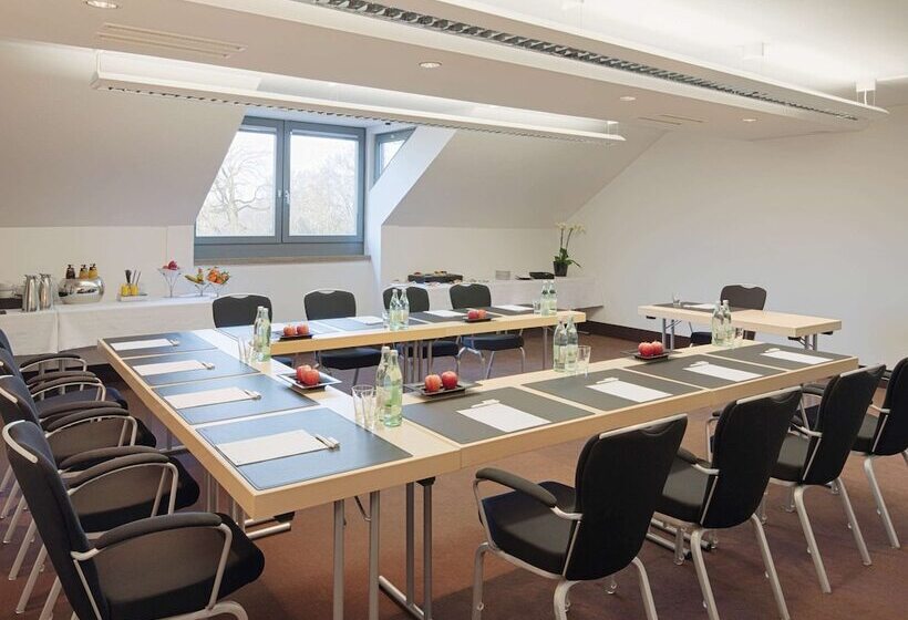 Mövenpick Hotel München Airport - Freising