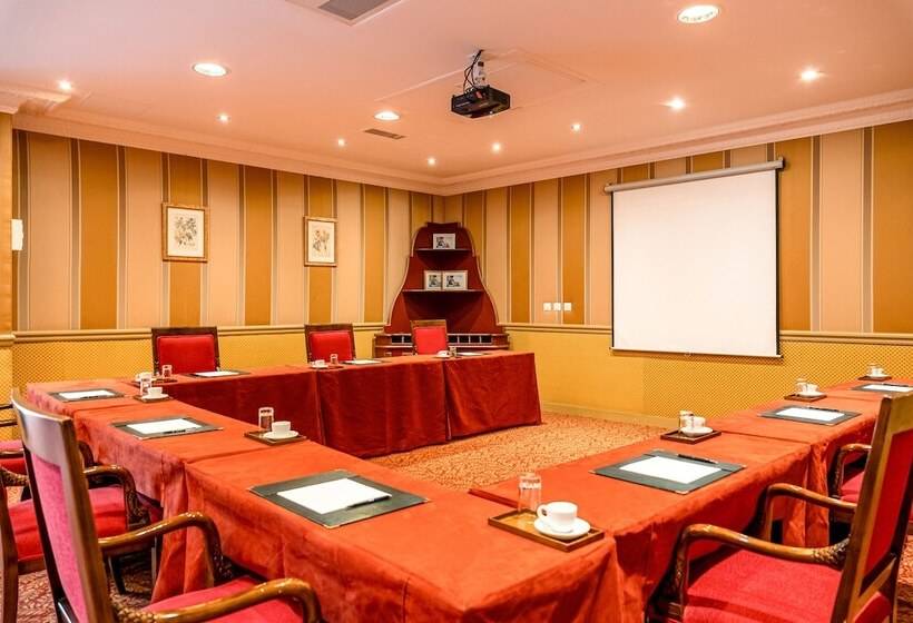 Hotel Villa Beaumarchais - Paris