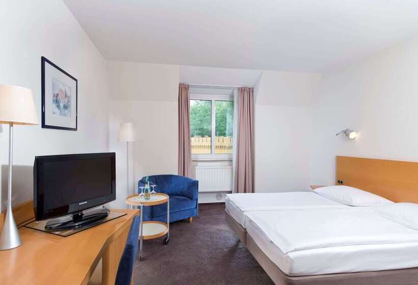 Hôtel Wyndham Garden Potsdam - Potsdam