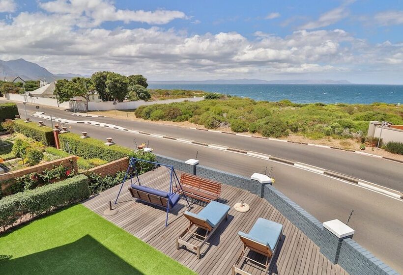 Bed And Breakfast The Whale S Tale Guesthouse - Hermanus