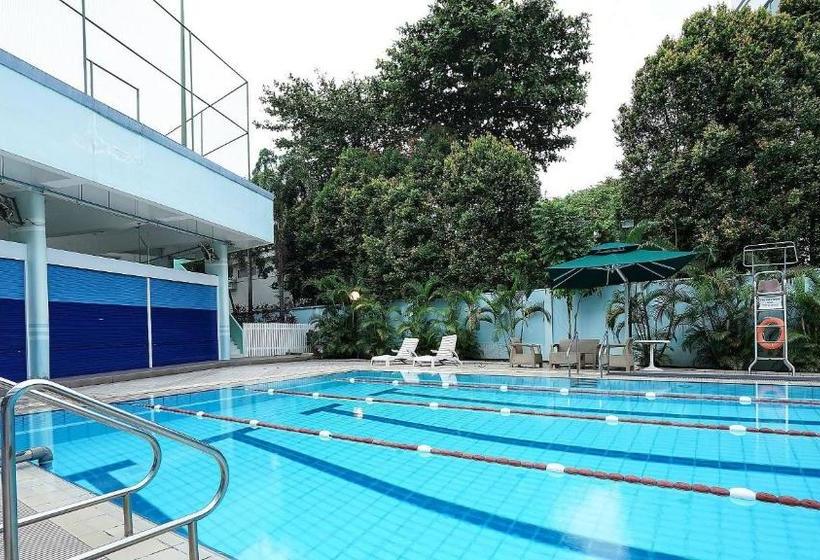 סינגפור, בית מלון כפרי Zen Rooms Stevens Road: ההצעות הטובות עם Destinia