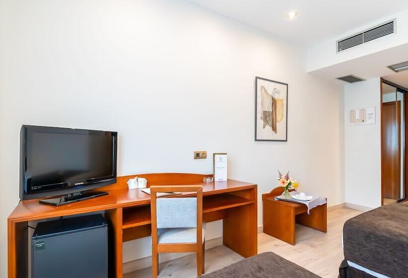 Hotel Ponferrada Plaza - Ponferrada