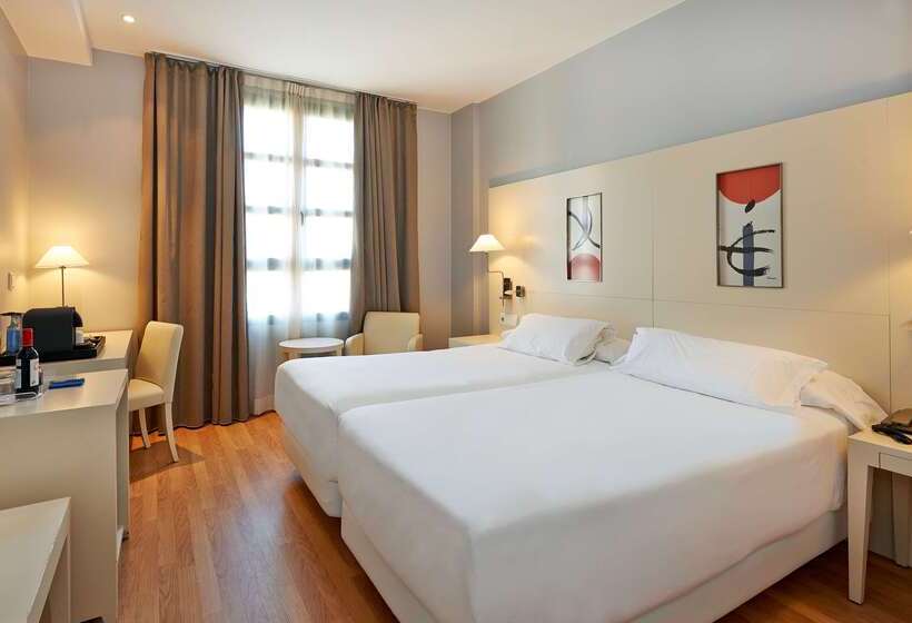 Hôtel Nh Valencia Las Artes - Valencia