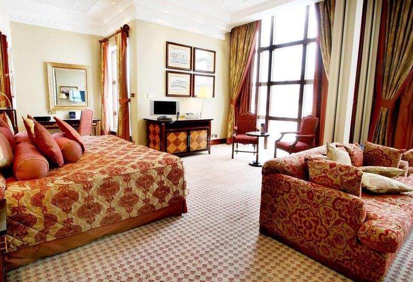 Leonardo Royal Hotel London City Tower Of London - London, UK