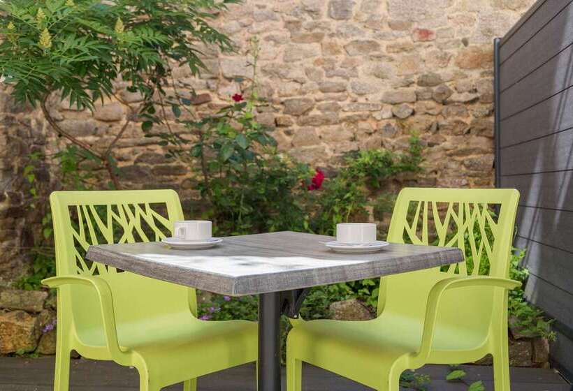 Hôtel Du Château Dinan  Originals Boutique - Dinan