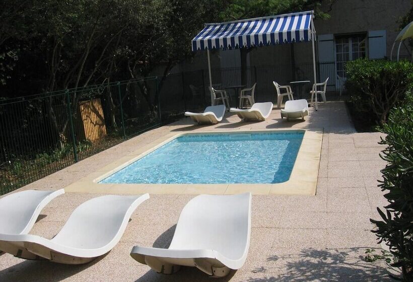 Hôtel Le Petit Manoir Logis - Villeneuve-lès-Avignon