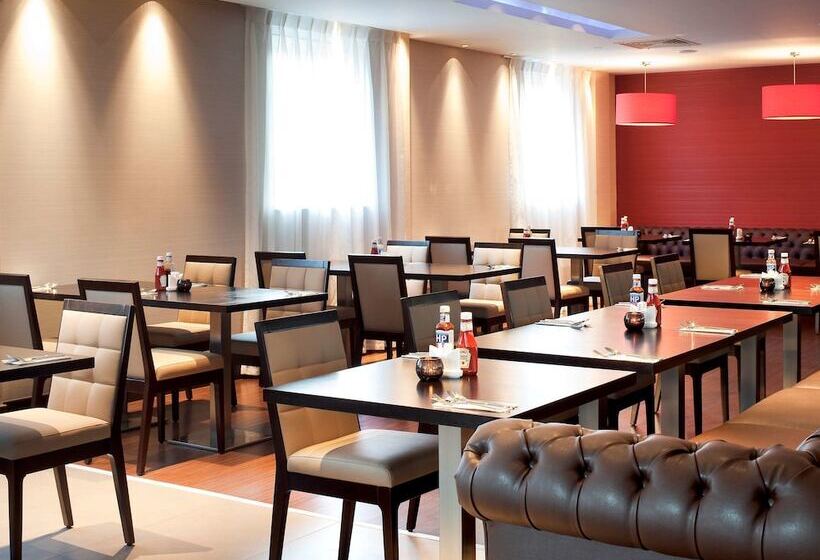 Hôtel Ibis Belfast Queens Quarter - 