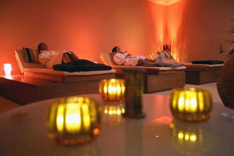 Mercure Cardiff Holland House Hotel & Spa - Cardiff