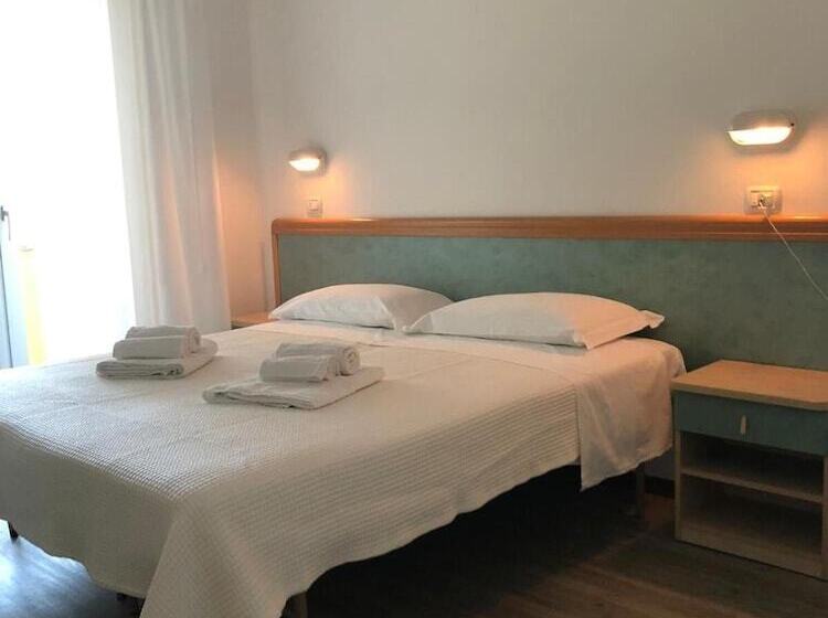 Hotel Artide - Rímini