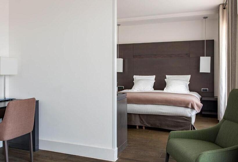 New Hotel Of Marseille   Vieux Port - Marsella, Francia