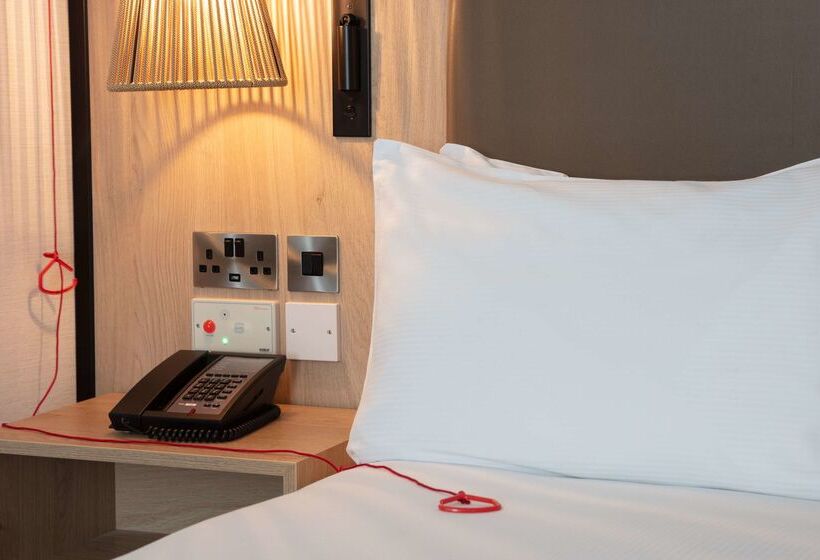 Hotel Doubletree By Hilton London Elstree - London
