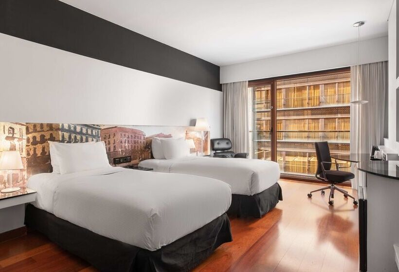 Hotel Hilton Madrid Airport - Madrid
