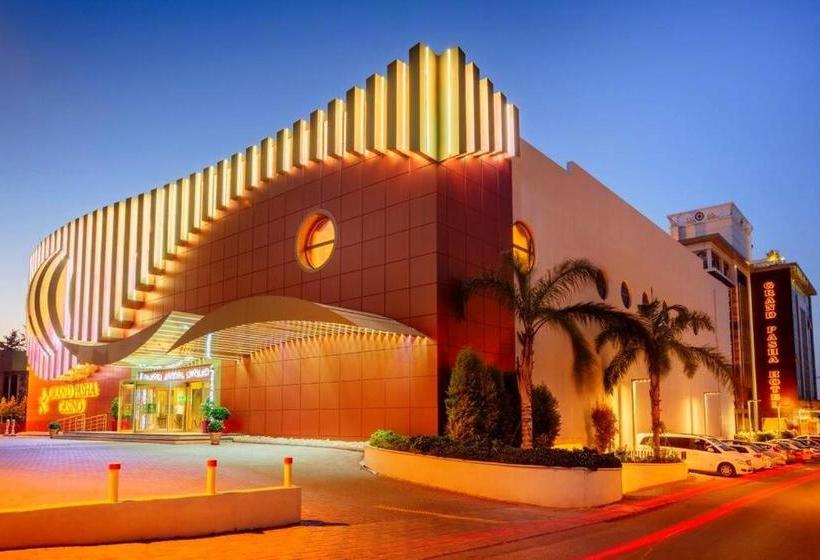 Grand Pasha Luxury Central Kyrenia Hotel & Spa & Casino - Girne