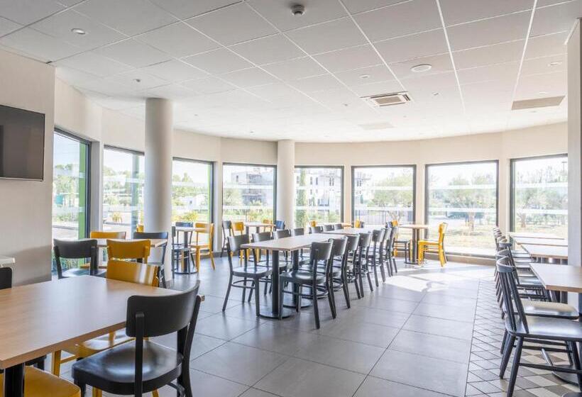 B&b Hotel Saint Martin De Crau Alpilles Camargue - カマルグ