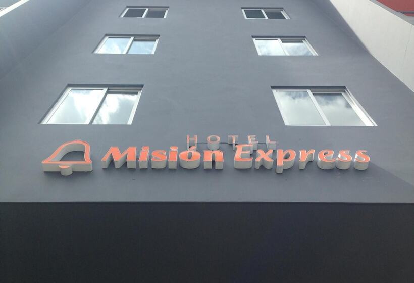 Hôtel Misión Express Xalapa Centro - Xalapa