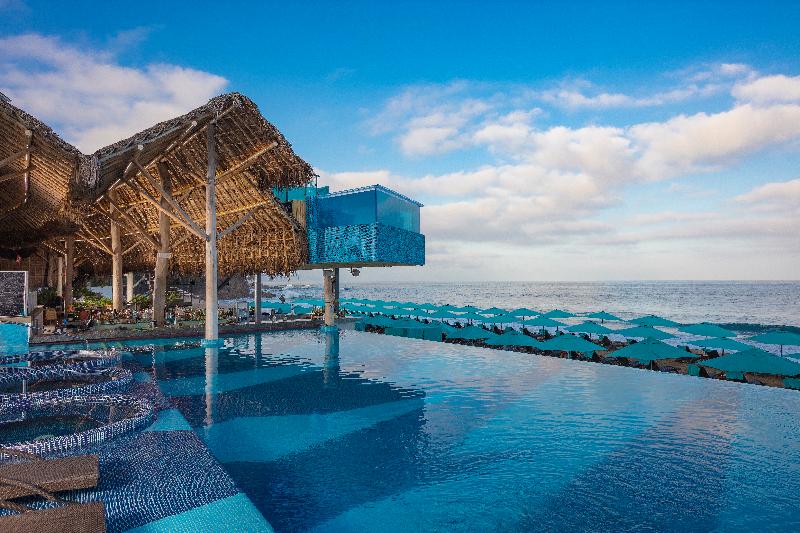 Almar Resort Luxury Lgbt Beach Front Experience - Puerto Vallarta