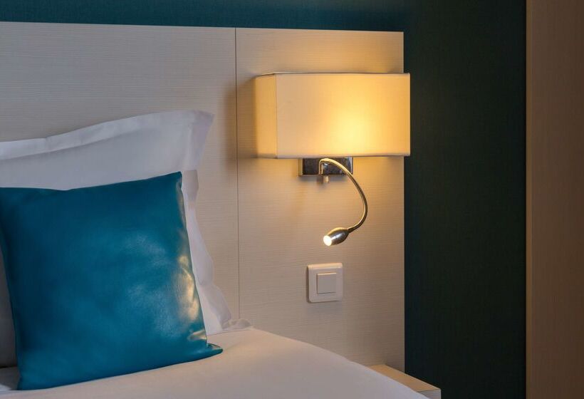 Hôtel The Originals City, Hôtel Des Lys, Dreux - Dreux