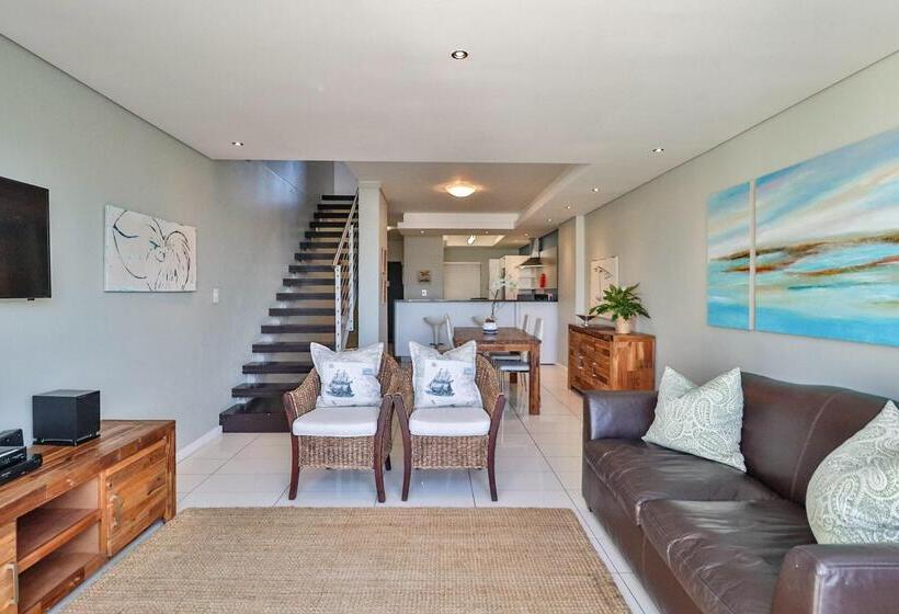 Whale Coast All Suite Hotel   Dcc Hotel Group - Hermanus