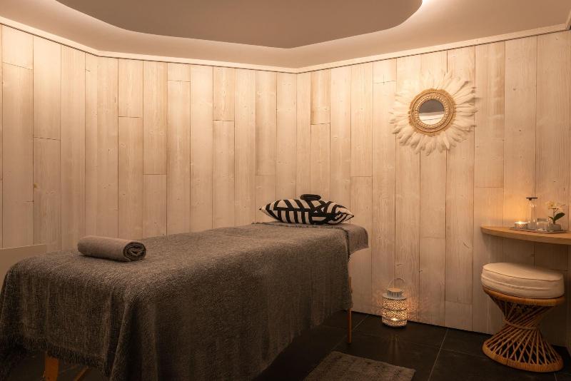 Hôtel The Originals Boutique La Villa Ouest & Spa - Saint-Palais-sur-Mer