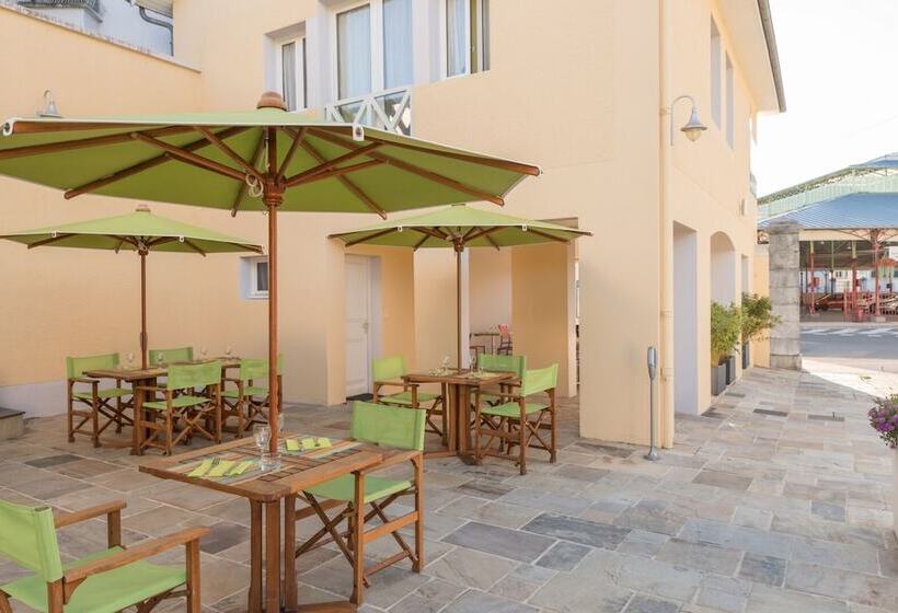 Hotel Le Réverbère   La Cuisinerie   L Hôtellerie - Vic-en-Bigorre