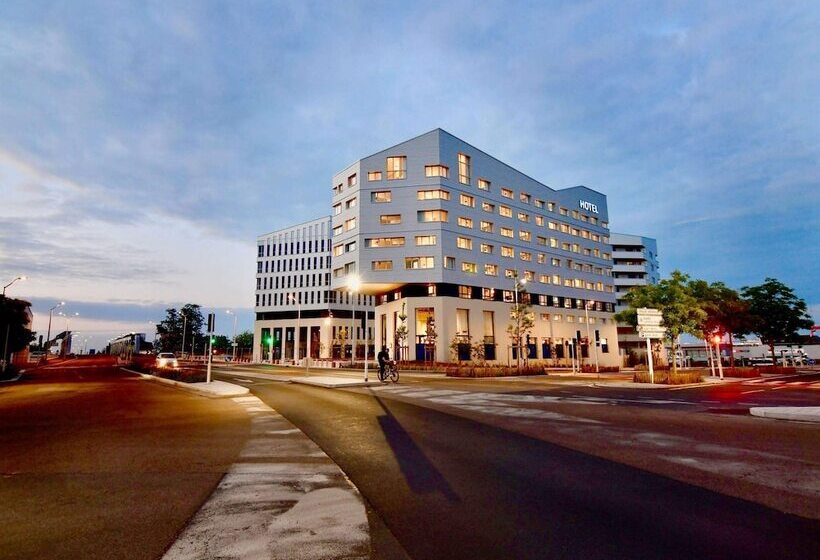 Hotel Ibis Styles Saint Nazaire Centre Gare - Saint-Nazaire