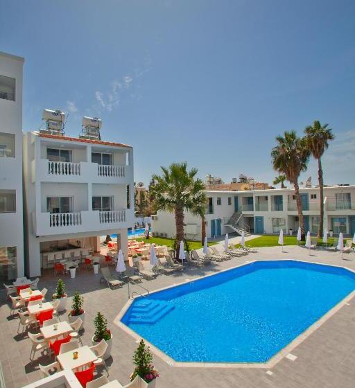 Princessa Vera Hotel Apartments - パフォス