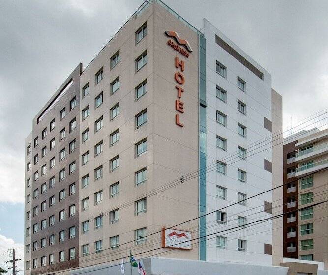 Hotel Express Vieiralves - Manaus