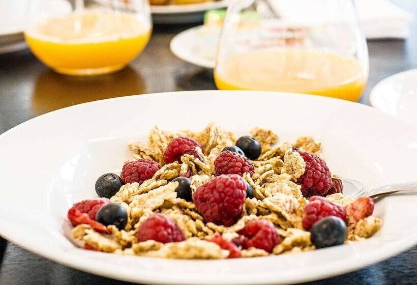 Hotel Tryp By Wyndham Leiria - Leiria