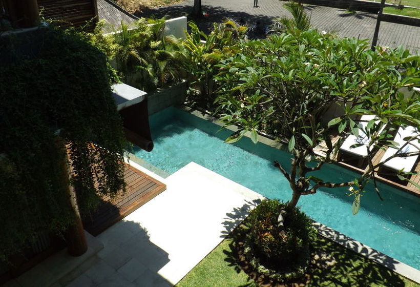 Bale Gede Villa ב- Seminyak החל מ-52 US$
