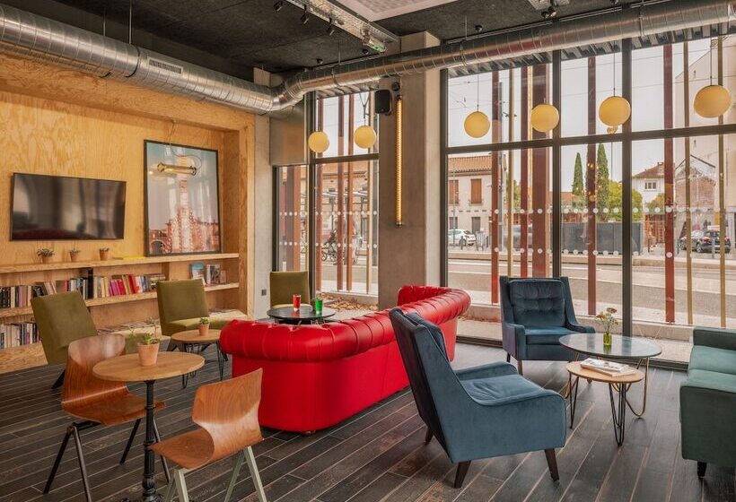 Hôtel Eklo Toulouse - Toulouse