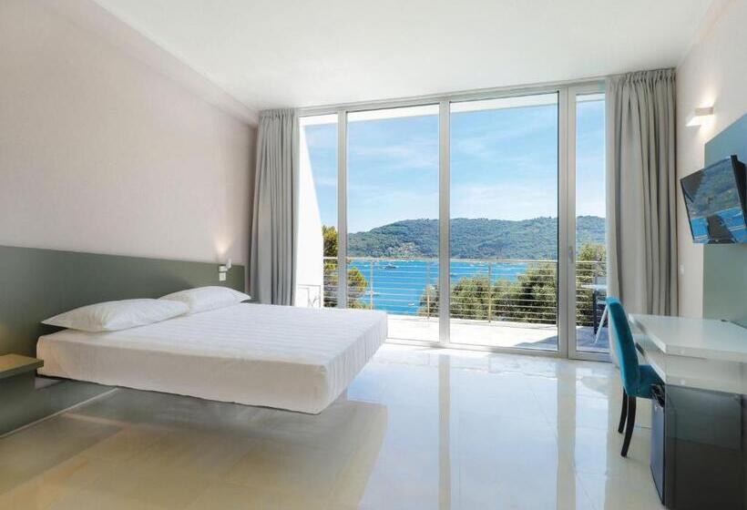 Hostal Cristallo Park - Porto Venere