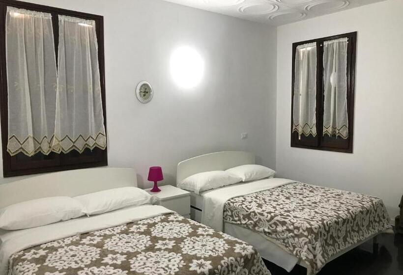 Pension (Hôtel Basse Catégorie) Vacation Venice Rooms - Venetsia