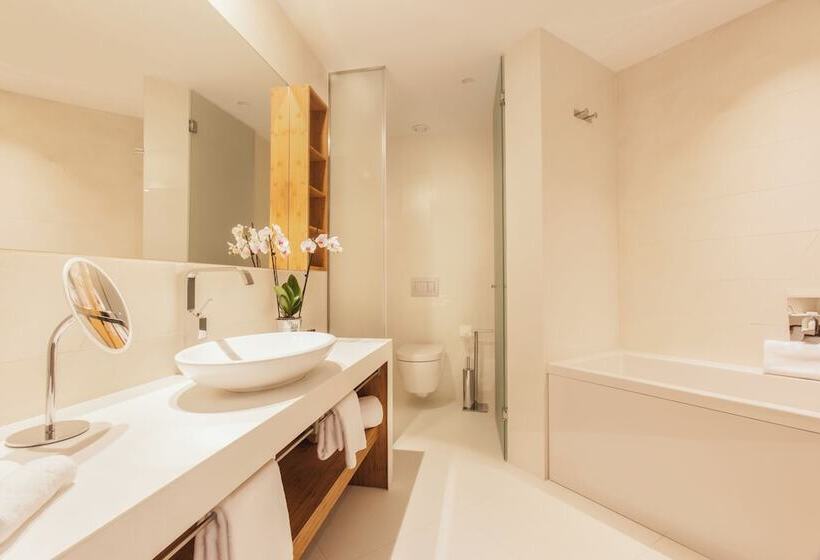 Hotel Eurostars Barcelona Central - Barcelona