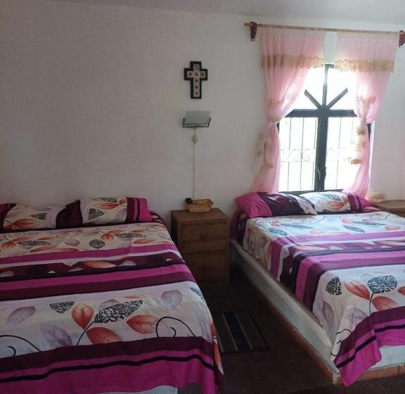 Hotel Rincón San Jerónimo en Tambaca - Destinia