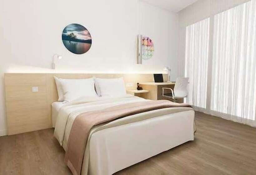 Hotel Sh Campus Lyceum - Moncada