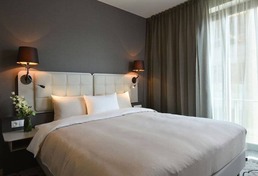 Hôtel Martin S All Suites - Ottignies-Louvain-la-Neuve
