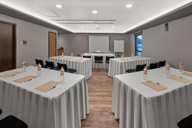Hotel City Express Plus By Marriott Leon Centro De Convenciones - León de los Aldama
