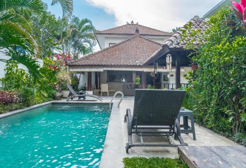Seminyak, בית מלון כפרי Villa Drupadi: ההצעות הטובות עם Destinia