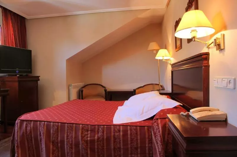 Hôtel Arva Spa París - León