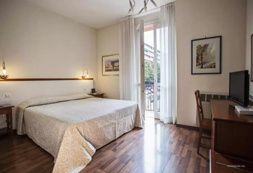 Hôtel Blumen - Bologne